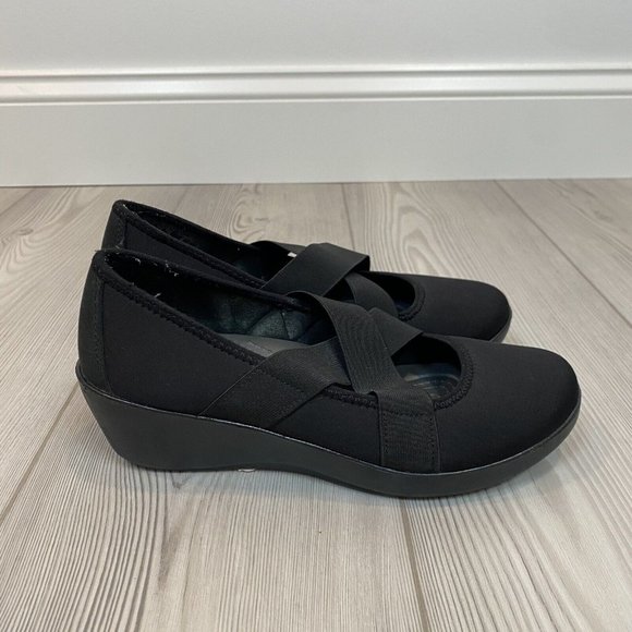 CROCS | Shoes | Crocs Busy Day Shoes Black Dual Comfort 25306 Wedge ...